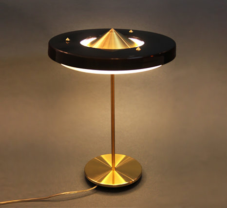 On Circle Table Lamp | Lightwork Design